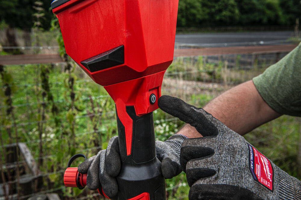 BATTERY STICK PUMP MILWAUKEE M18 BLSWP-0 | Oppladbart | Onninen AS